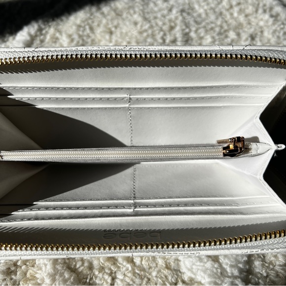 bebe | Bags | Nwt Bebe Zaza Womens White And Gold Zip Around Wallet ...